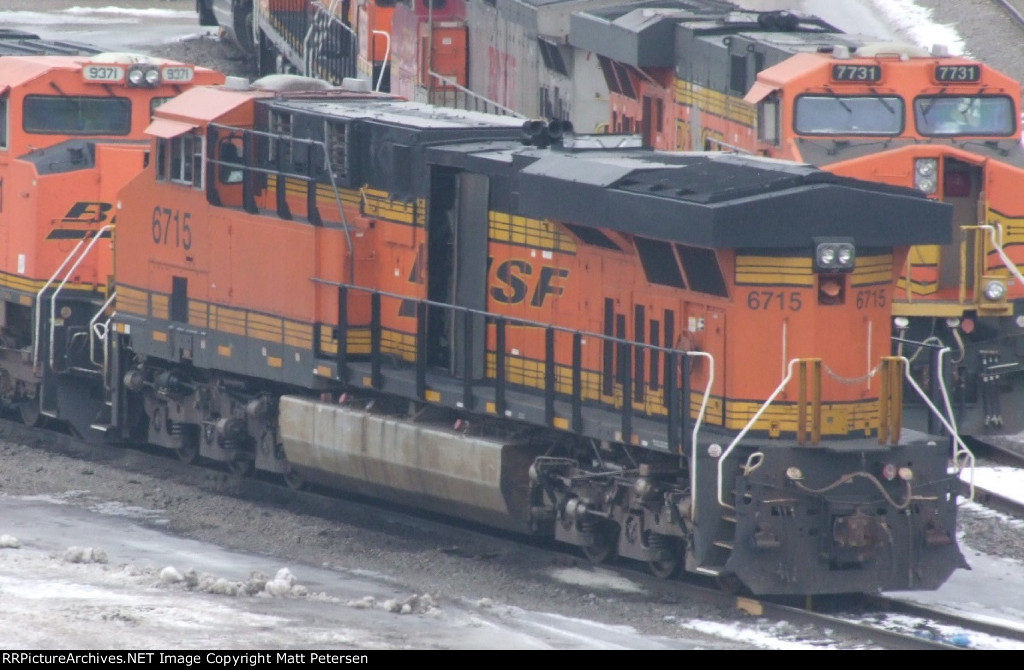 BNSF 6715